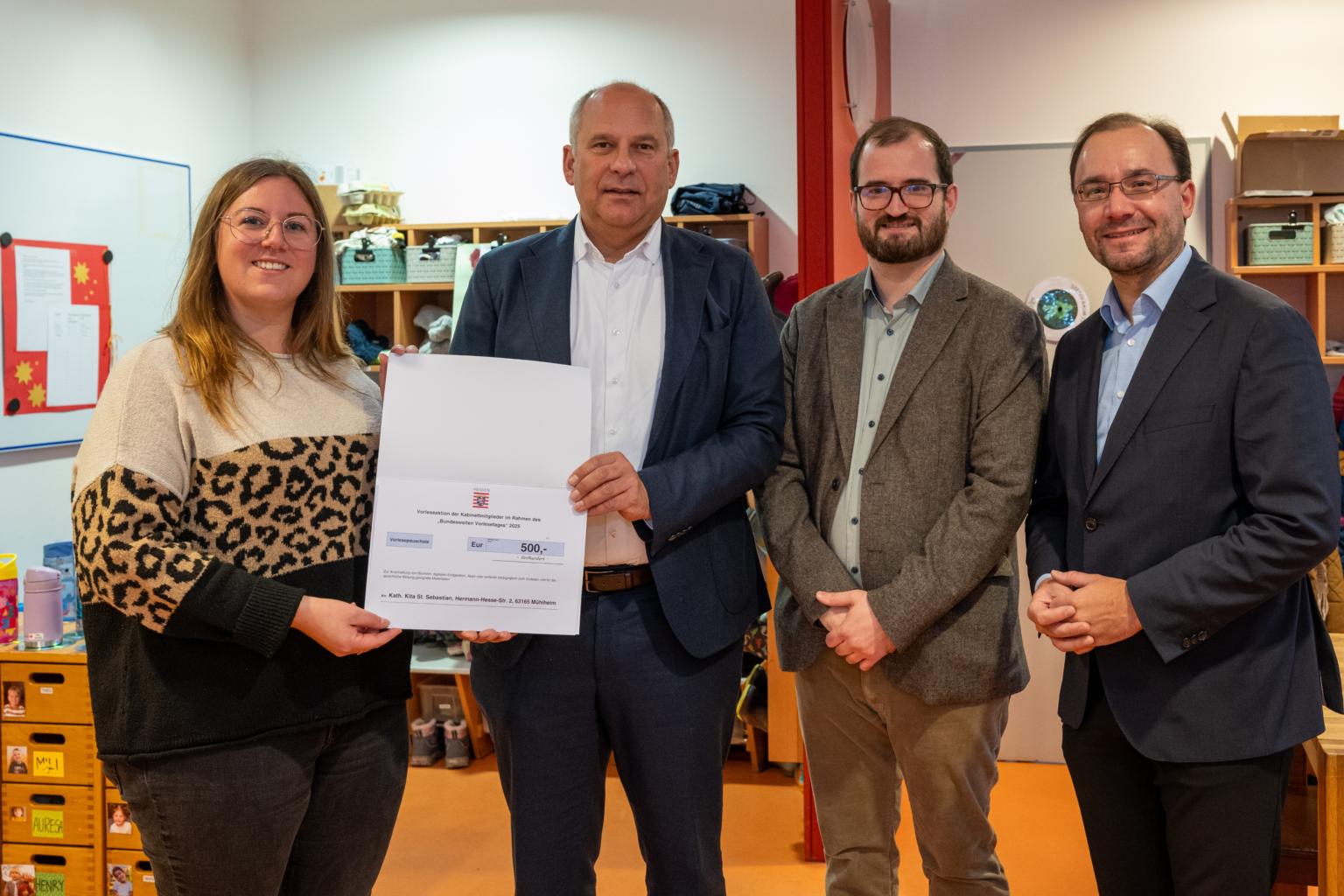 Besuch des hessischen Innenministers zum Bundesweiten Vorlesetag ...